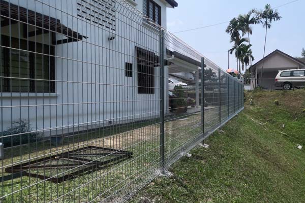 EMU Welded Wire Steel Grille | Engtex Metals Utara